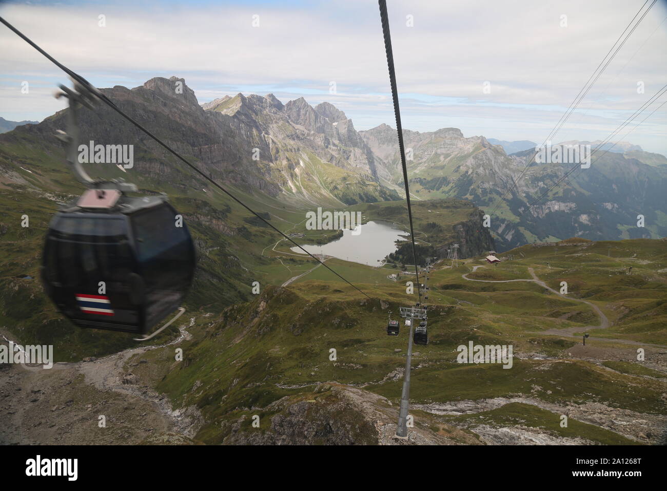 Titlis cable car hi-res stock photography and images - Alamy