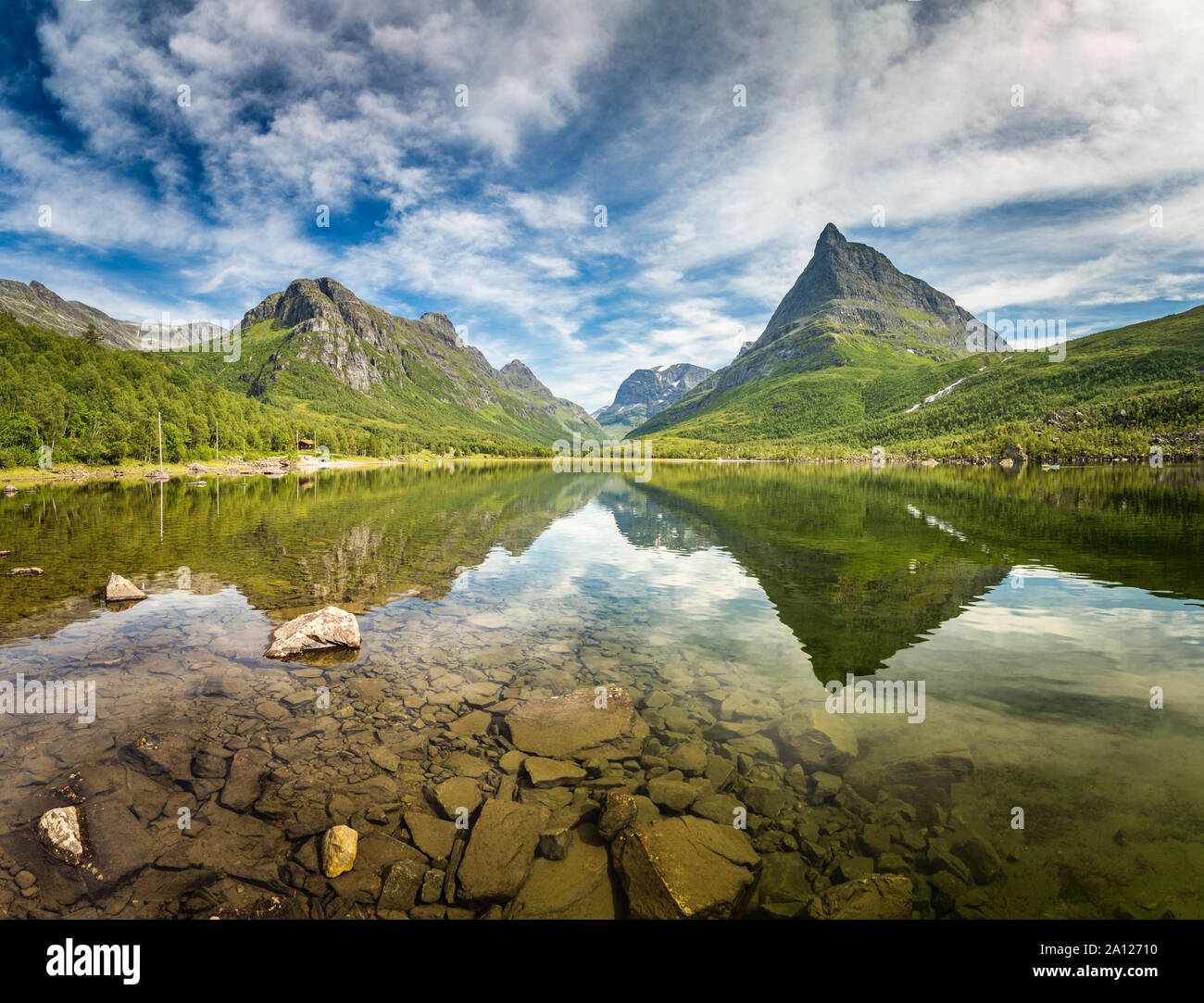 Innerdalen valley in Trollheimen mountains, Norway. Trollheimen ...