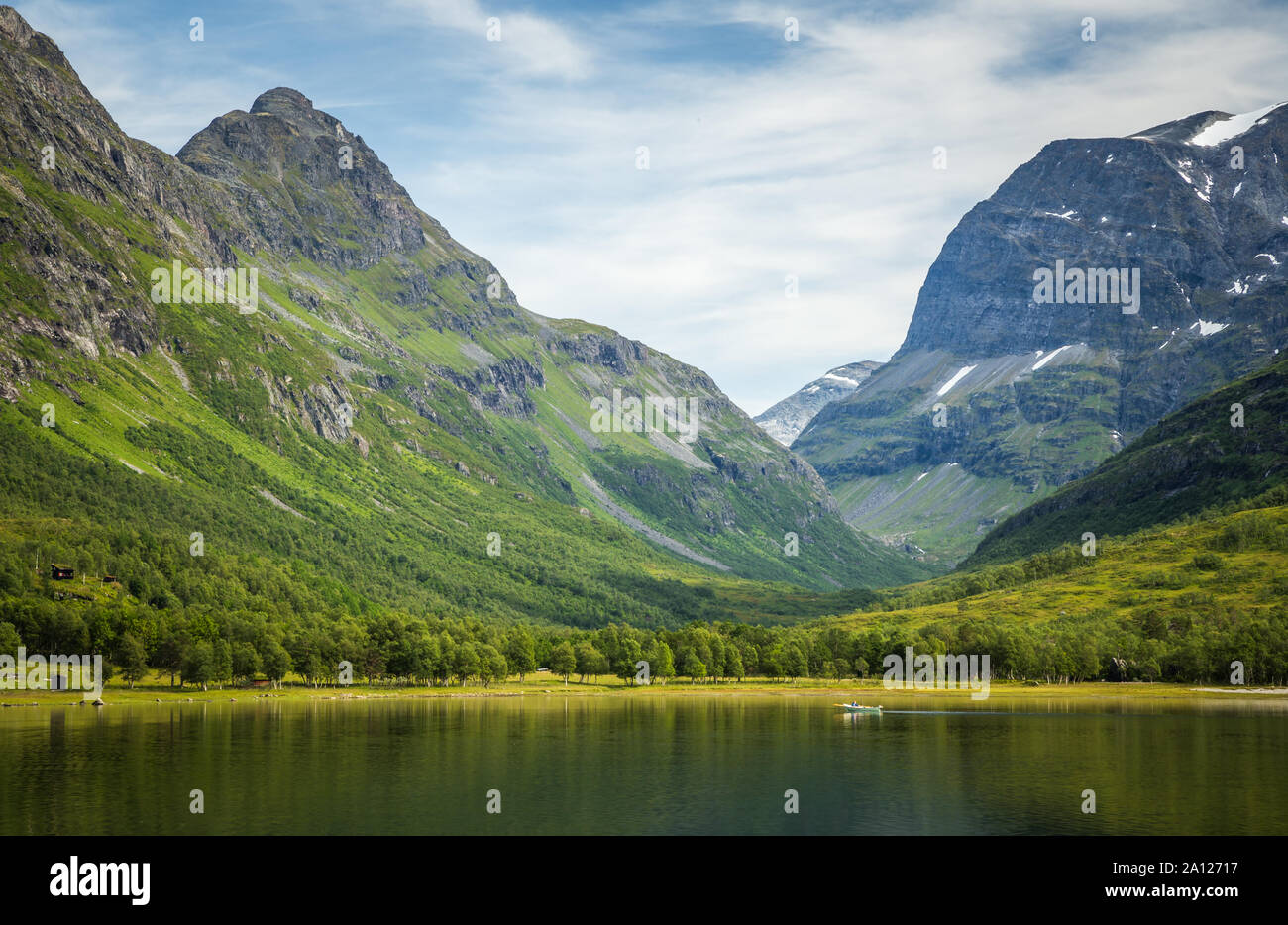 Innerdalen valley in Trollheimen mountains, Norway. Trollheimen ...