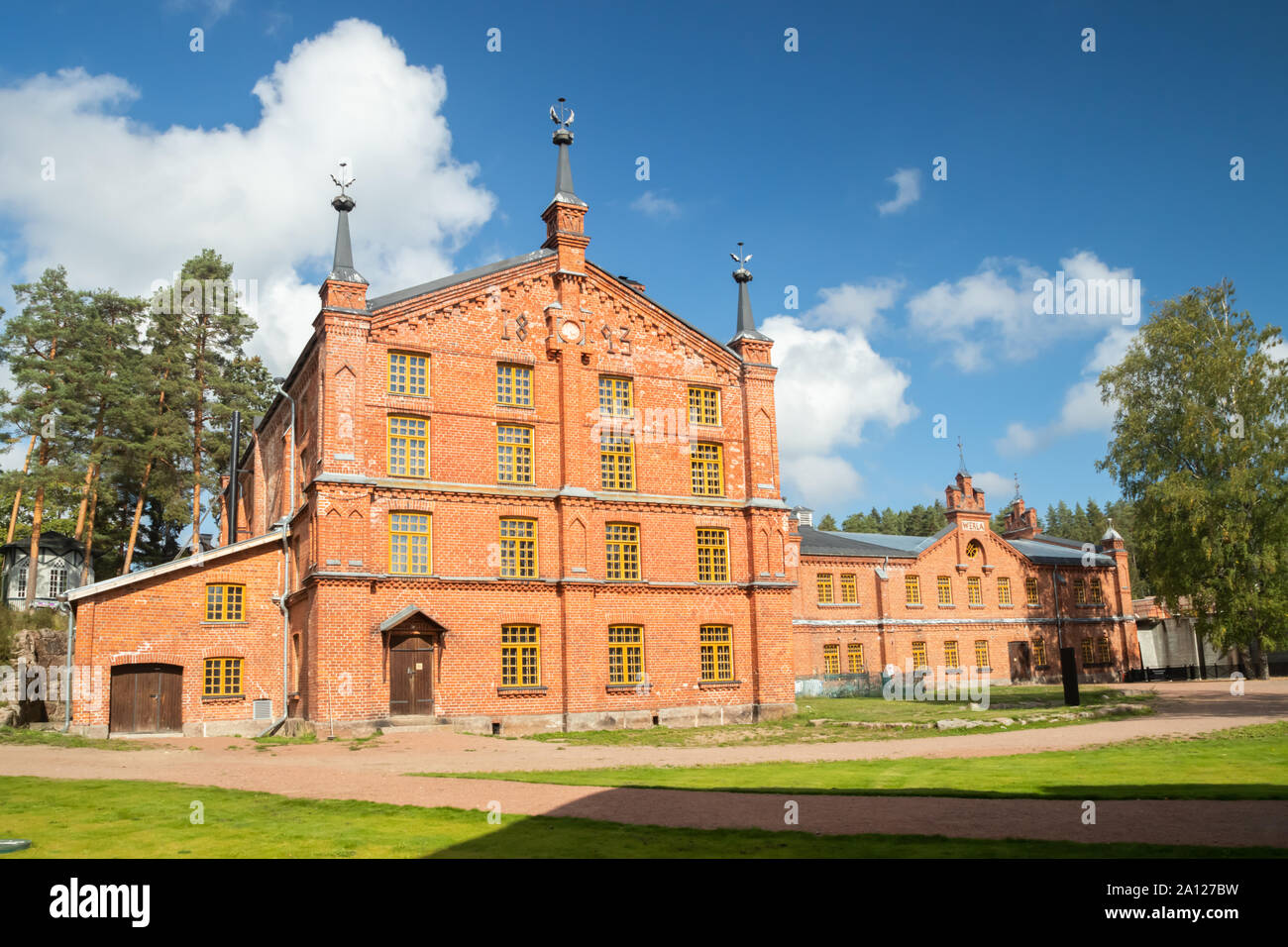 Well preserved red brick heritage building hi-res stock photography and ...