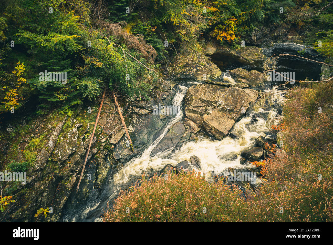 Invermoriston town in Scottish Highlands. Autumnal colours and nature ...