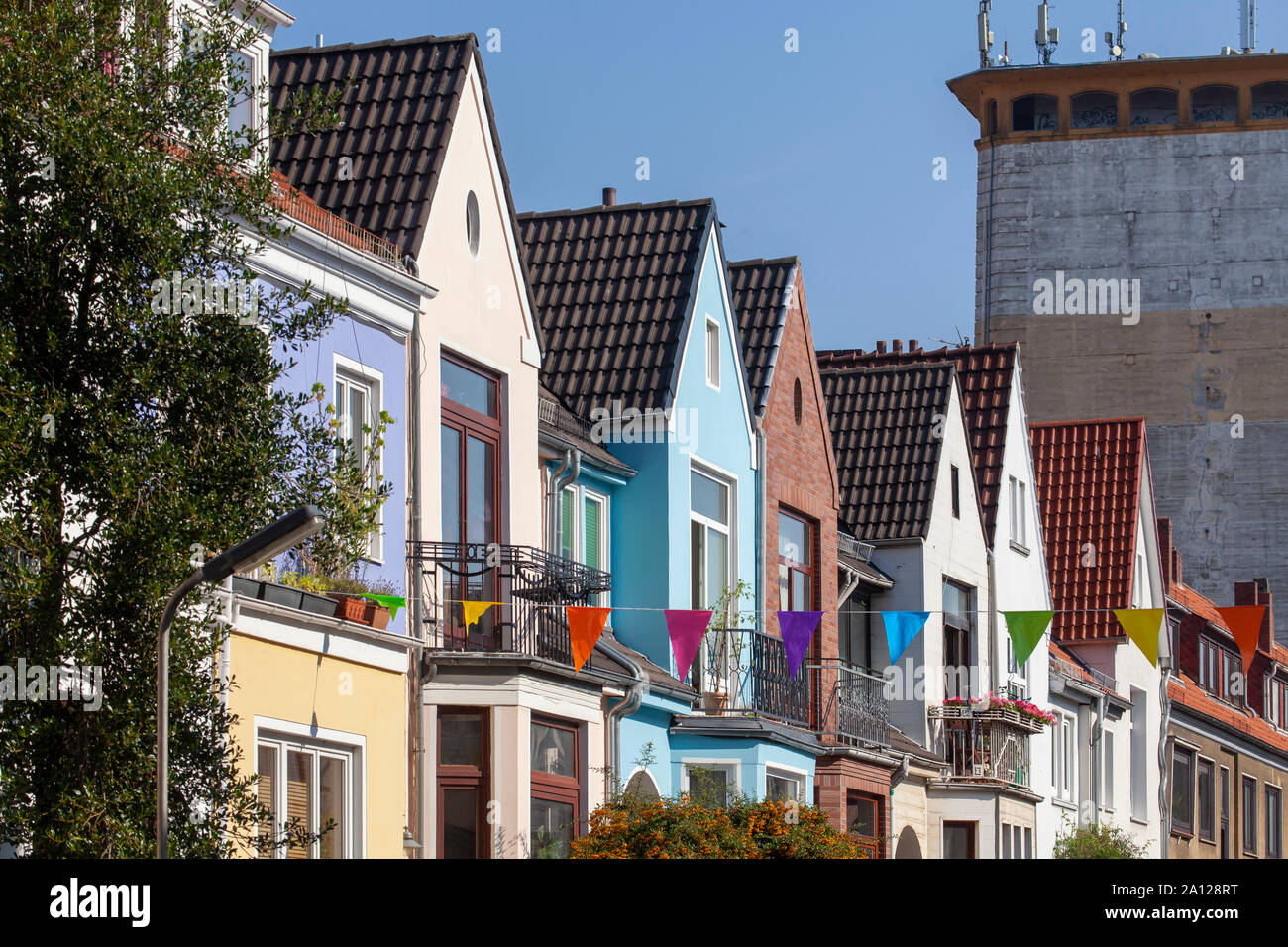 Row of houses, row houses, residential buildings, Neustadt, Bremen ...