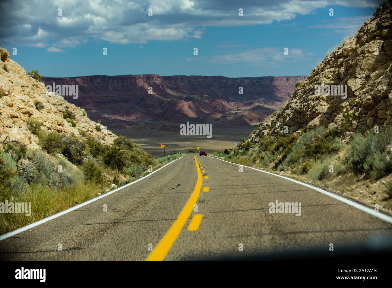 Das Apple Valley in Utah mit traumhaften Strecken in Wüste und Bergwelt ...