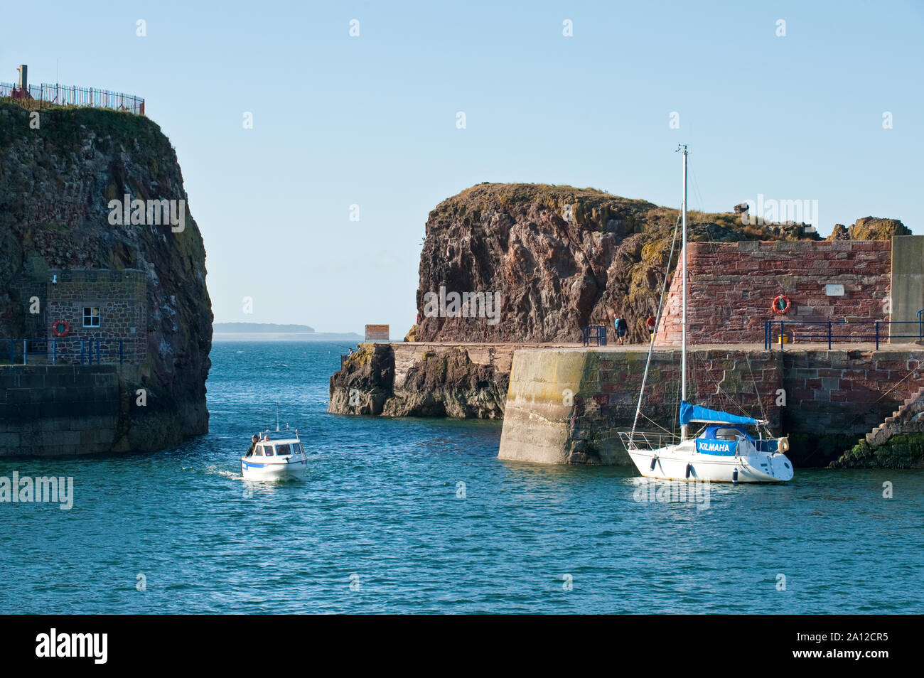 Entrance to victoria harbour hi-res stock photography and images - Alamy