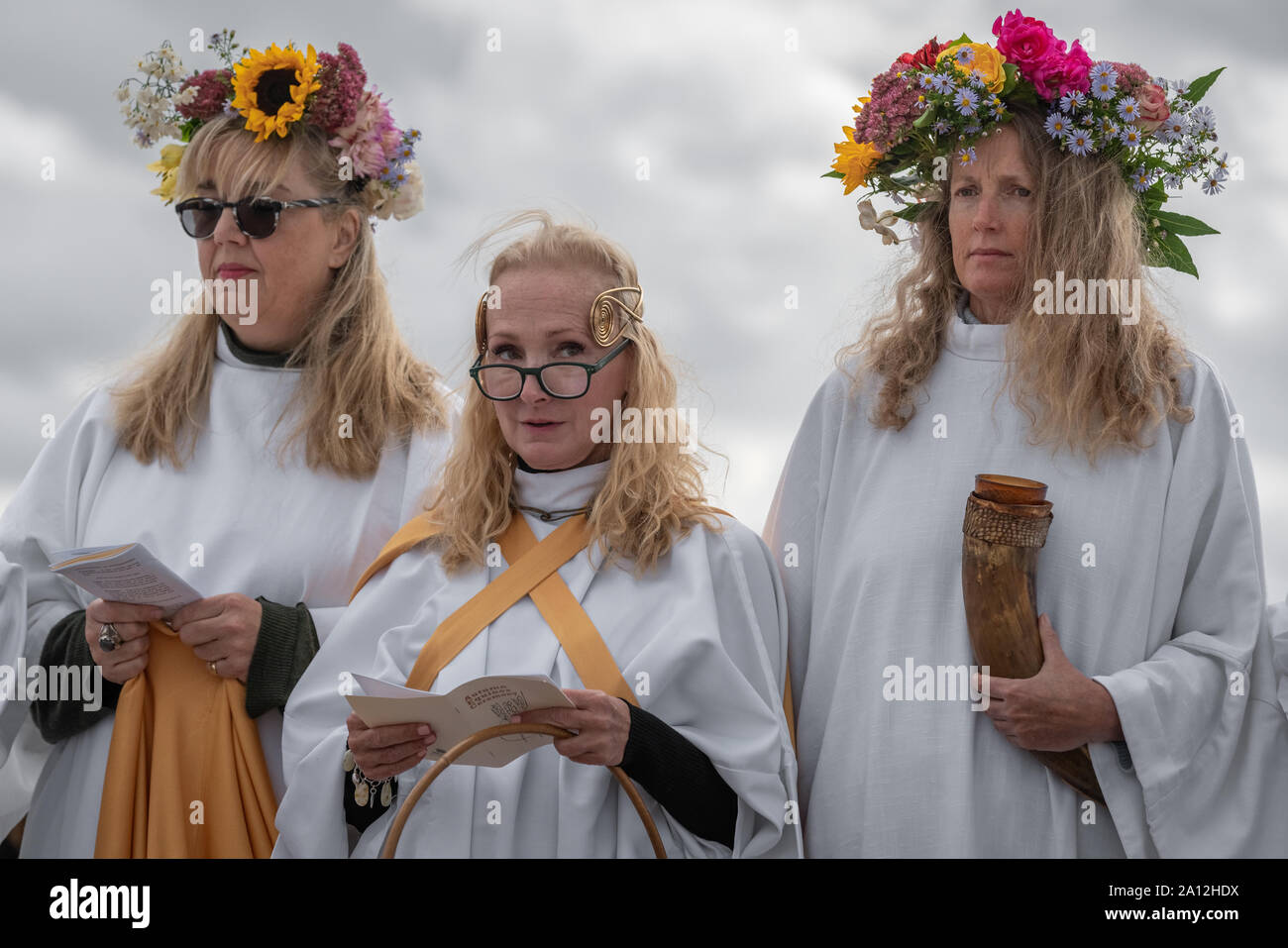 Modern day druid ritual hi-res stock photography and images - Alamy