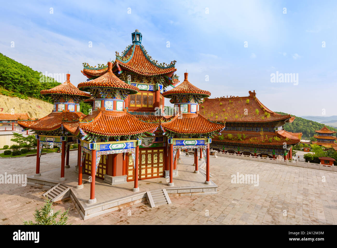 Ancient guanyin temple hi-res stock photography and images - Alamy