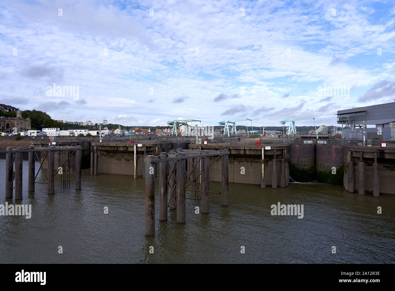 River into cardiff bay barrage hi-res stock photography and images - Alamy
