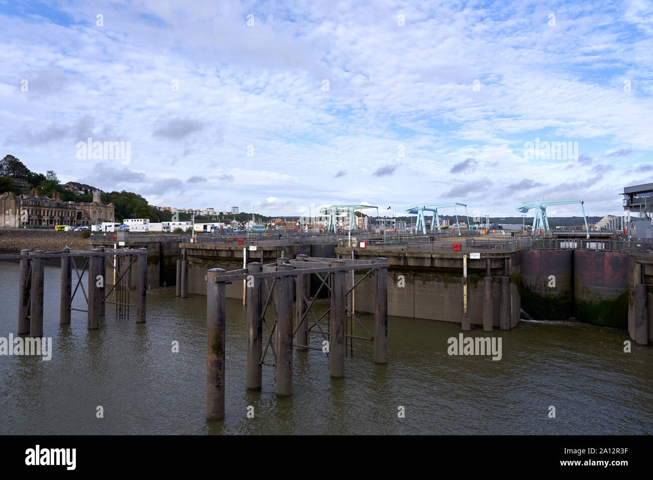 Cardiff bay harbour hi-res stock photography and images - Alamy