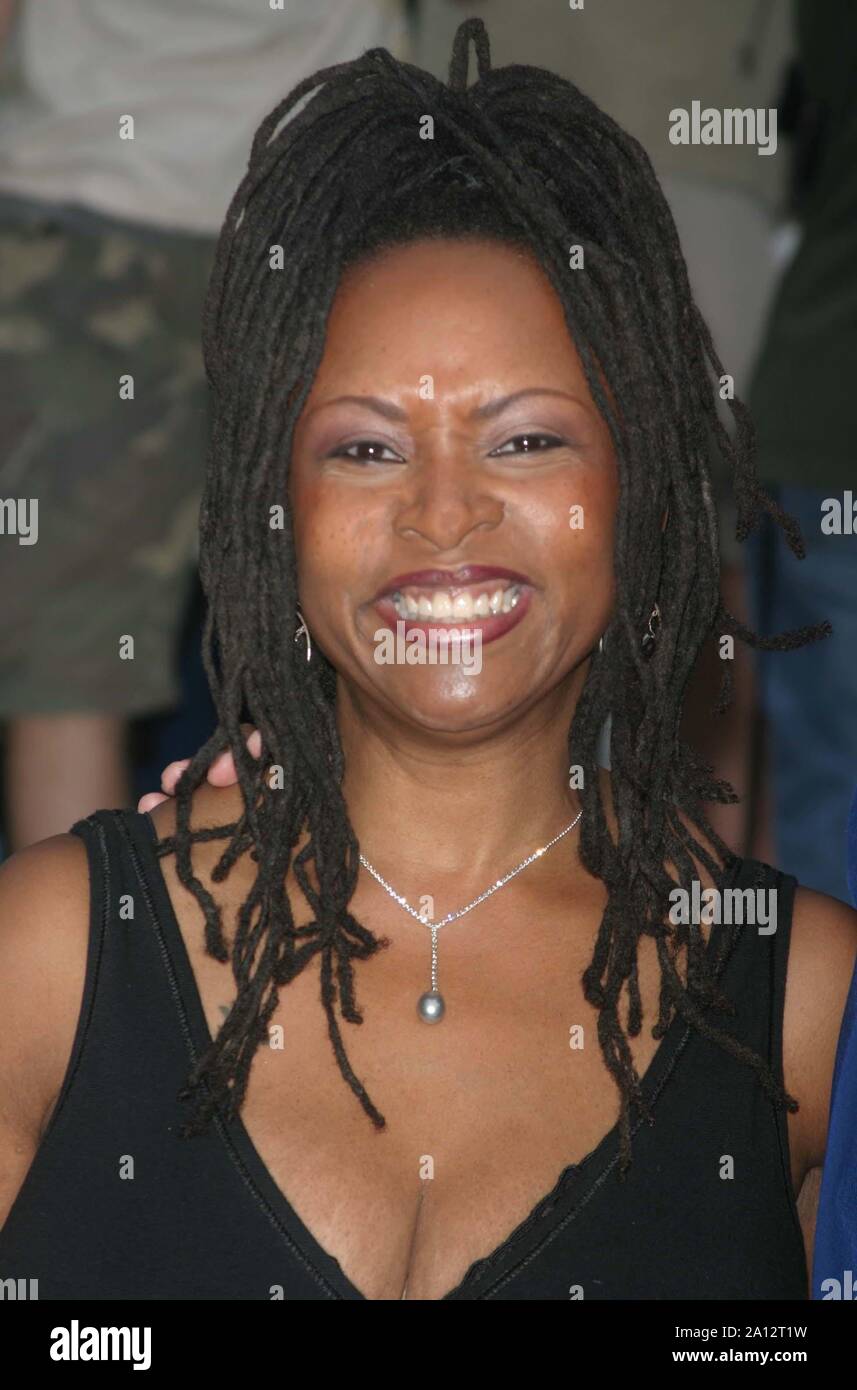 Robin quivers hi-res stock photography and images - Alamy