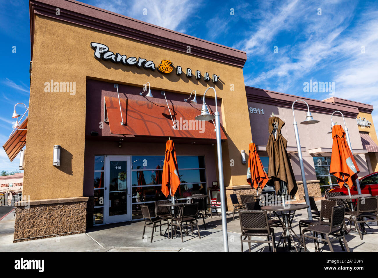 Panera restaurant sign building hi-res stock photography and images - Alamy