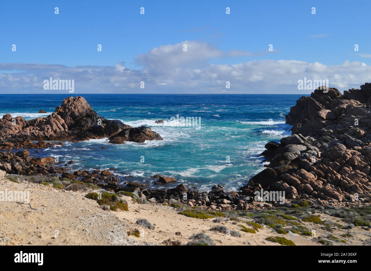 Coastal view and rock formations near Sugarloaf Rock, Cape Naturaliste ...