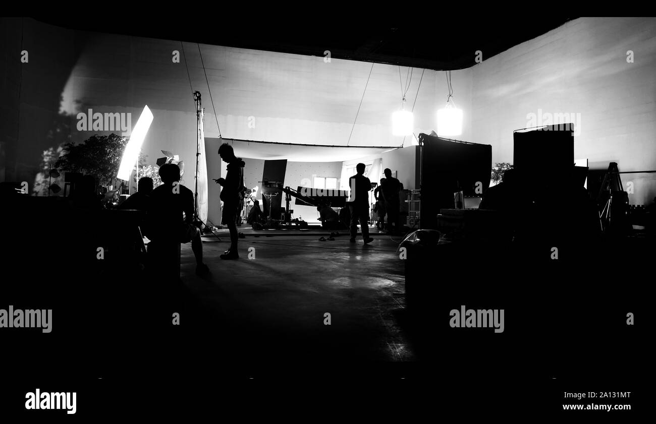 Film crew silhouette Black and White Stock Photos & Images - Alamy