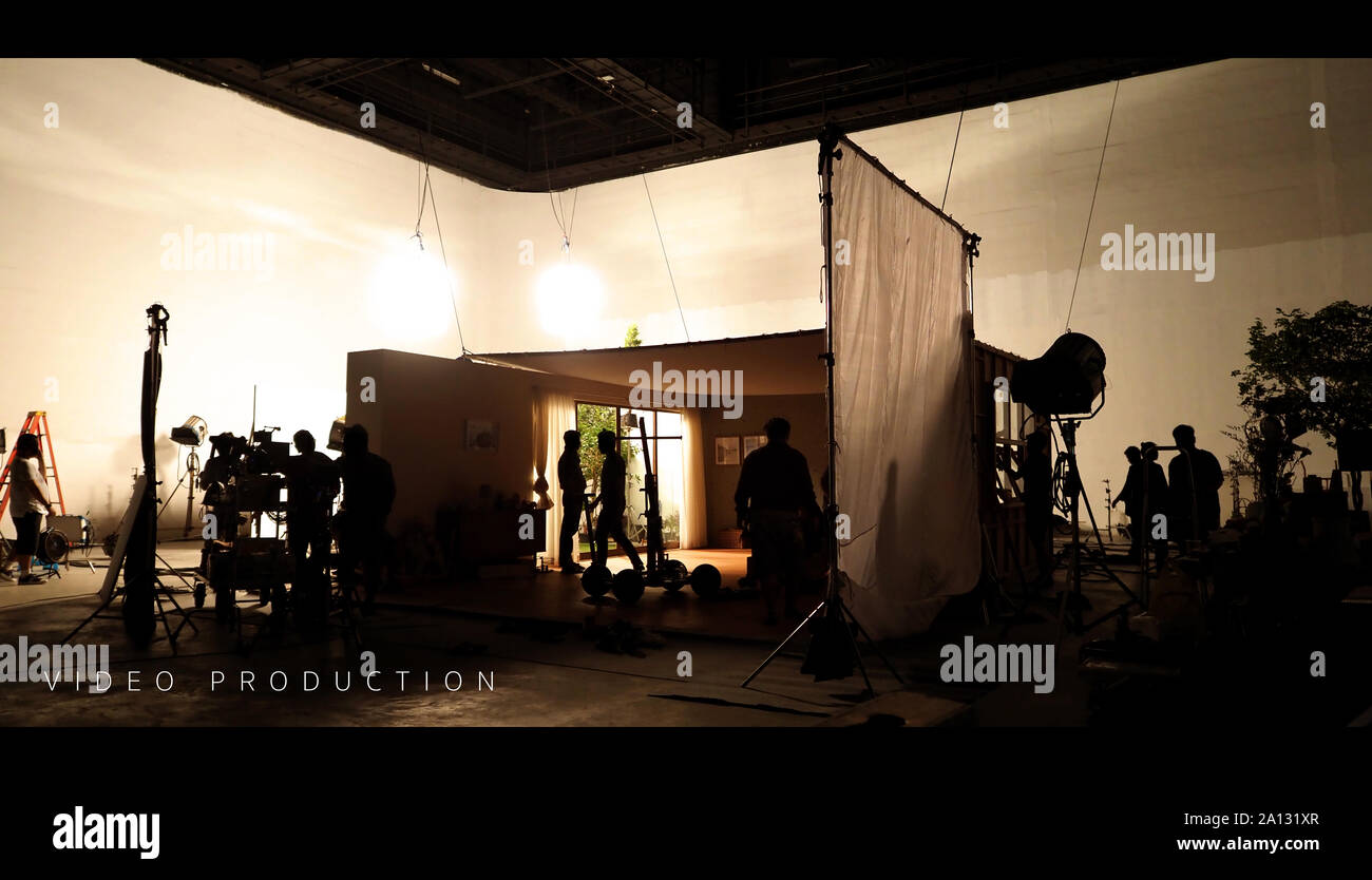 Filming visual hi-res stock photography and images - Alamy