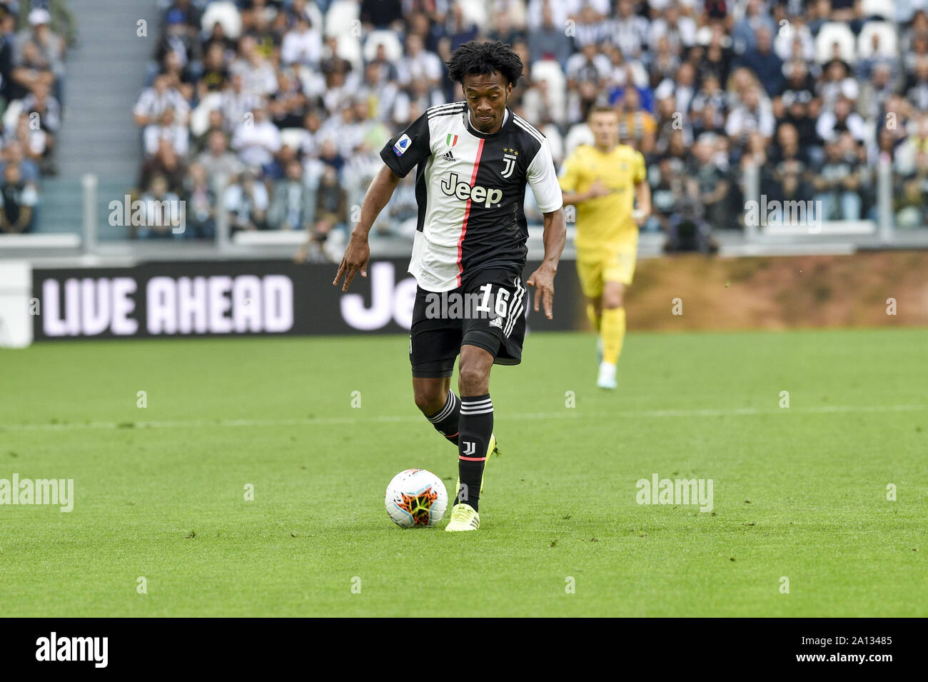 Juan Cuadrado (Juventus FC) seen in action during the Serie A football ...