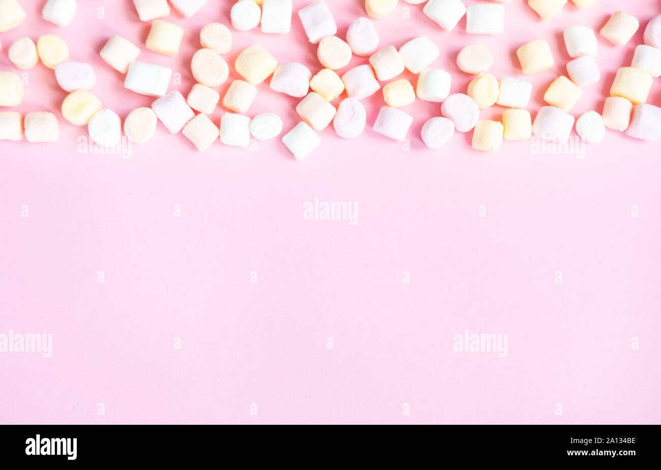Pastel marshmallows hi-res stock photography and images - Alamy