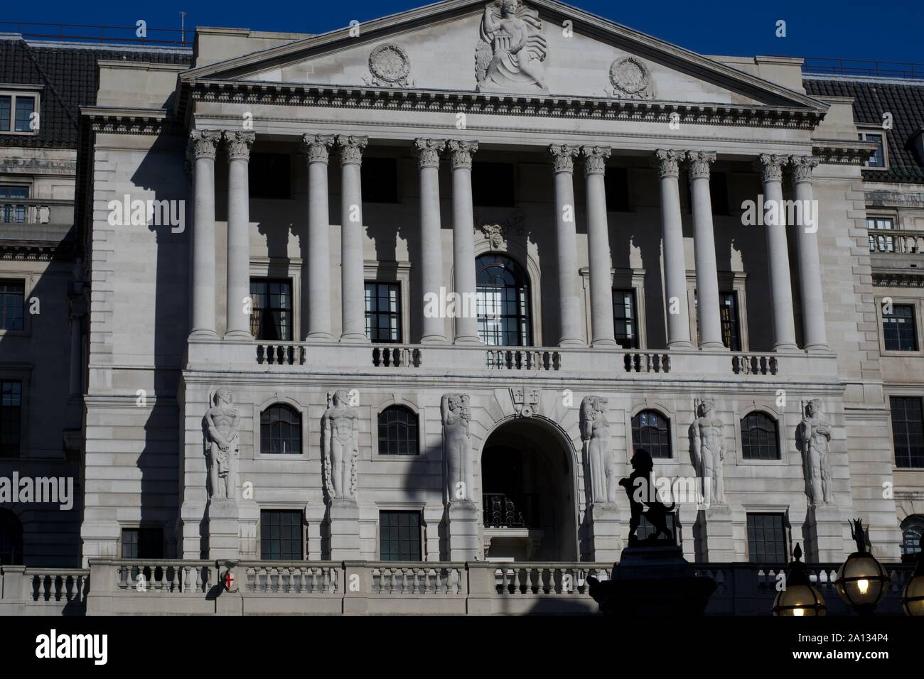 Bank of England on Threadneedle Street, London, UK Stock Photo - Alamy