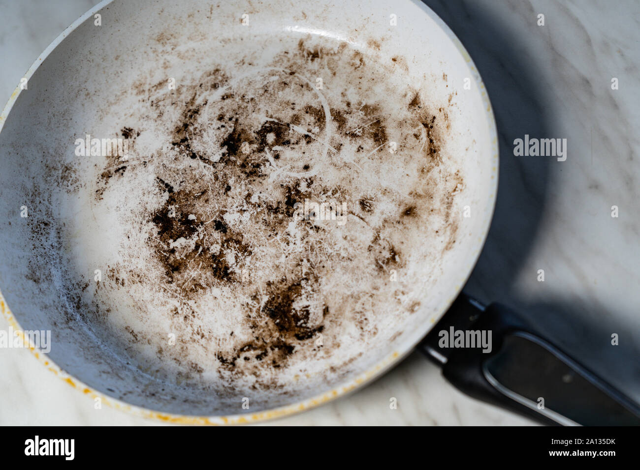 Dirty dishes on counter hi-res stock photography and images - Alamy