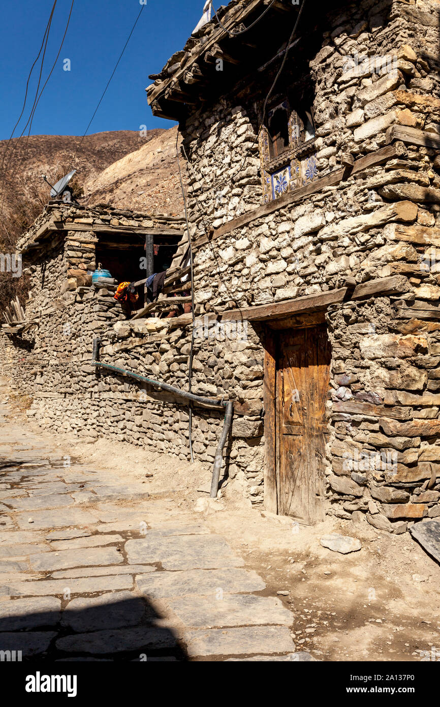 Manang area hi-res stock photography and images - Alamy