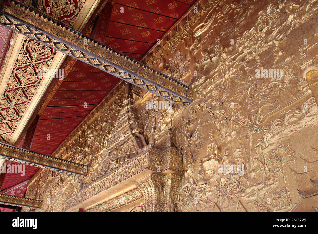 Frieze beam hi-res stock photography and images - Alamy