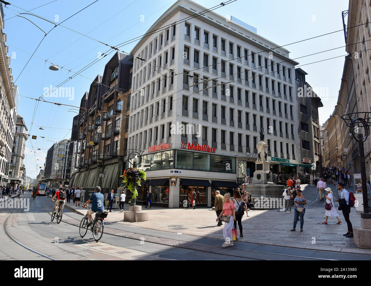 Centre commercial cite europe hi-res stock photography and images - Alamy
