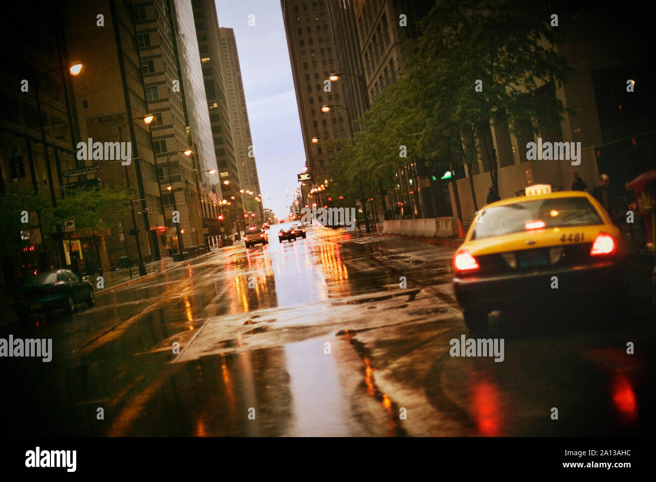 Tipping cab hi-res stock photography and images - Alamy