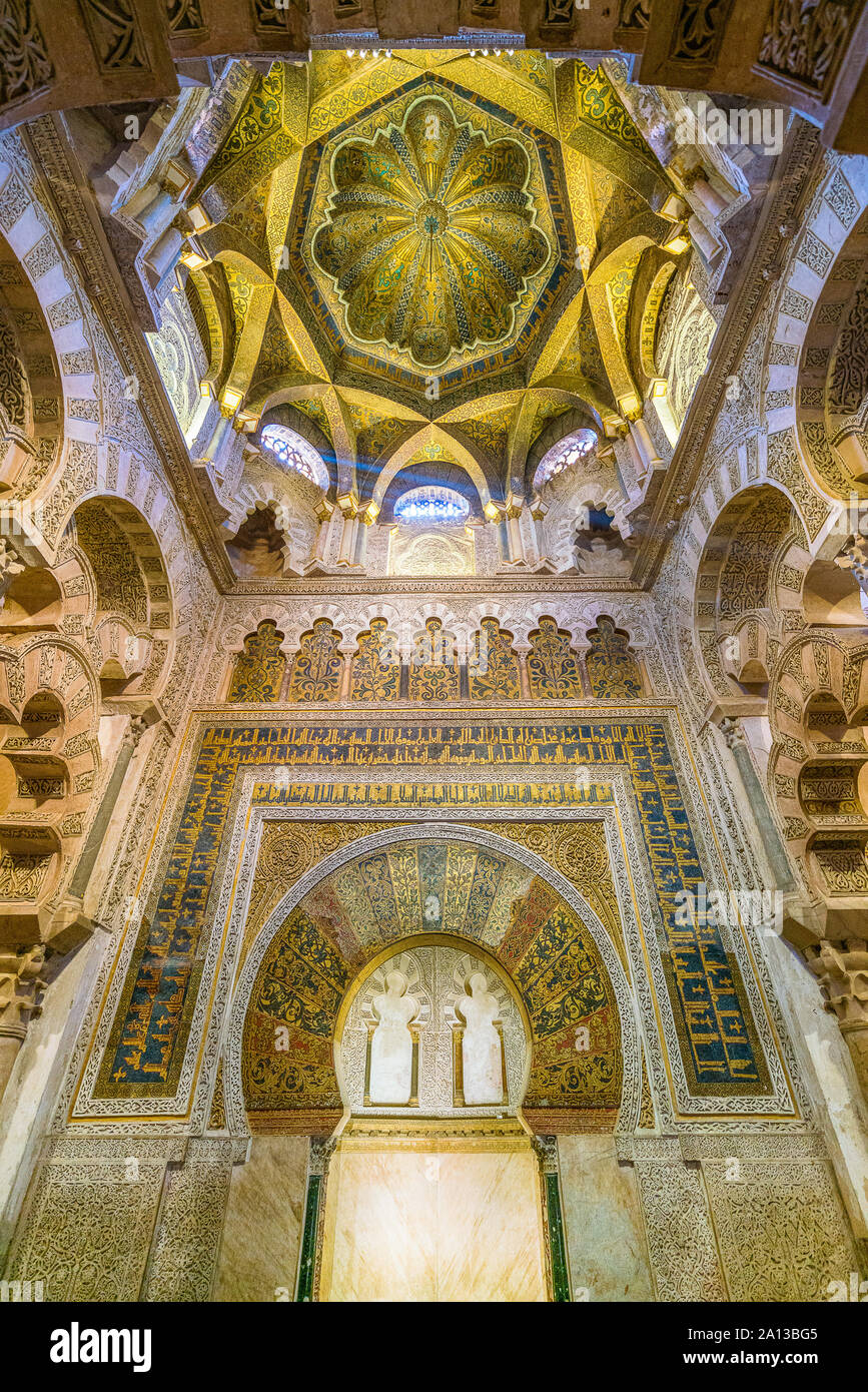 Dome mihrab mosque cordoba hi-res stock photography and images - Alamy