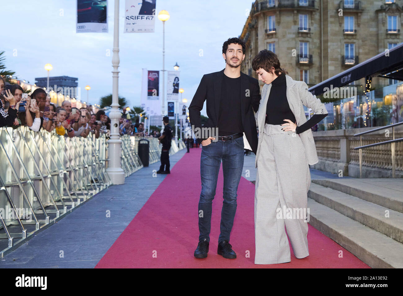 Chino darín ursula corbero 2019 hi-res stock photography and images - Alamy