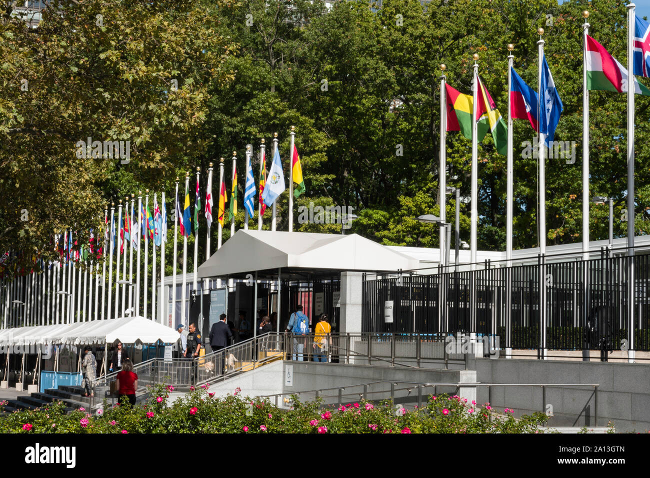 Visitor Entrance, United Nations Grounds, NYC, USA Stock Photo - Alamy