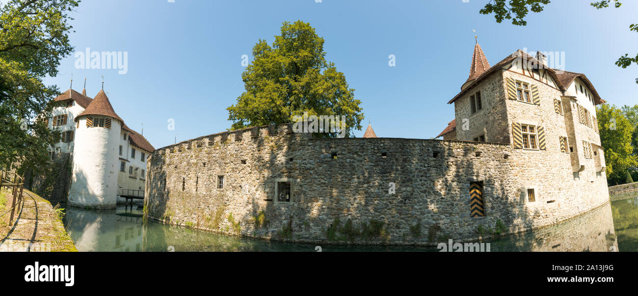 Schloss hallwil hi-res stock photography and images - Alamy