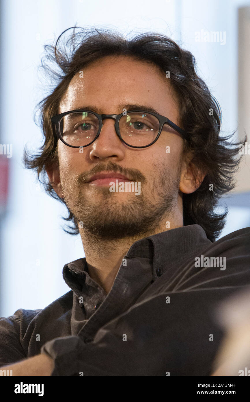 Daniel Paris's Instagram, Twitter & Facebook on IDCrawl