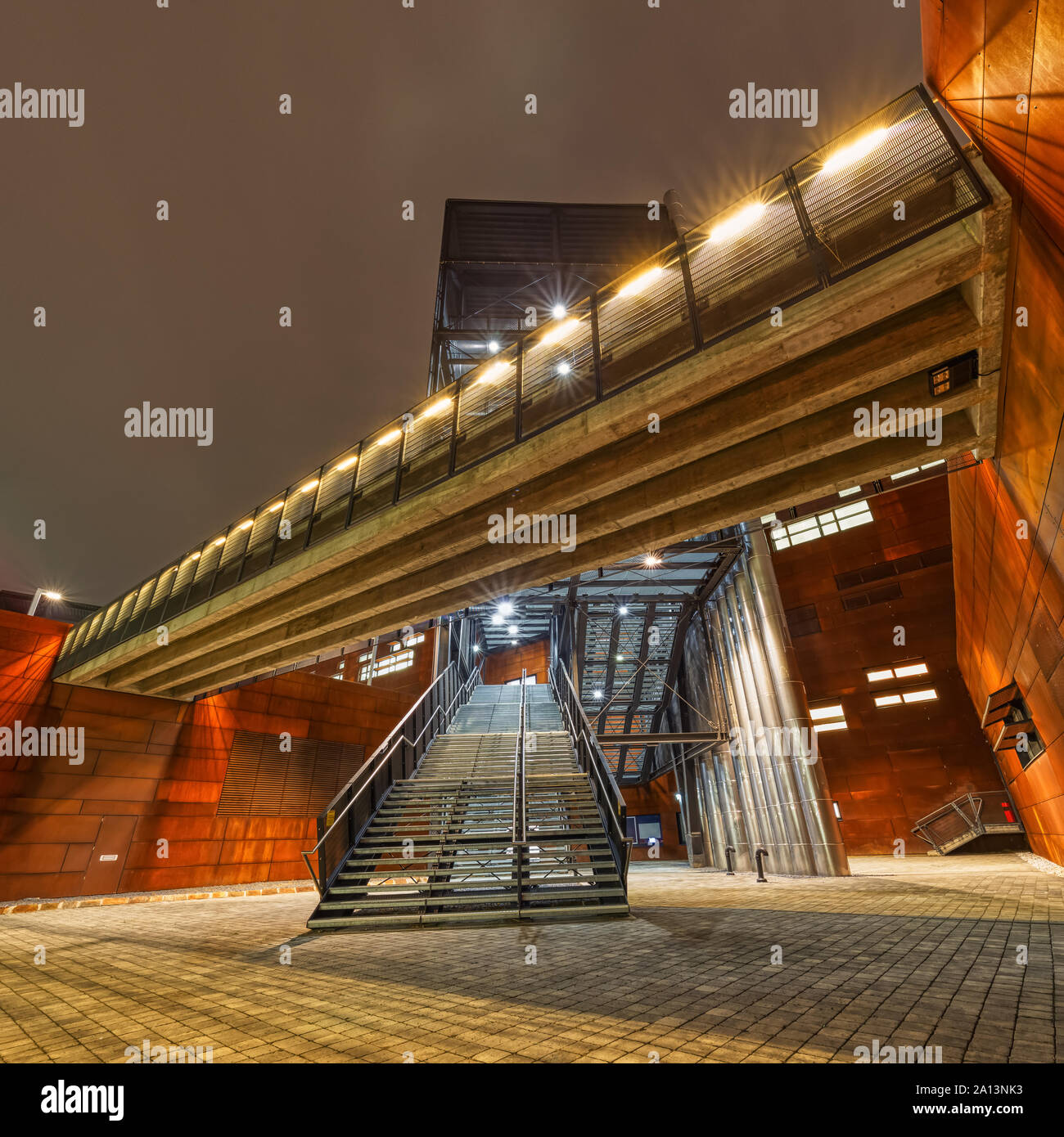 Wien moderne architektur hi-res stock photography and images - Alamy