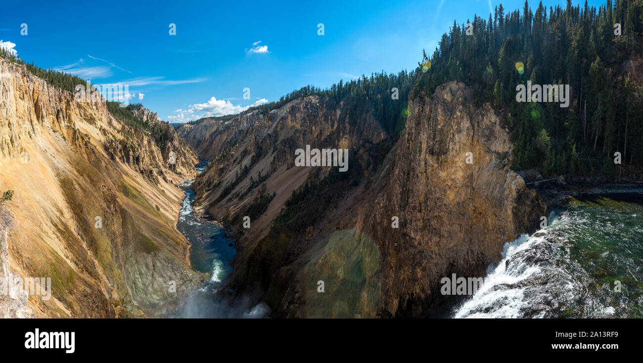 Valley yellowstone river hi-res stock photography and images - Alamy
