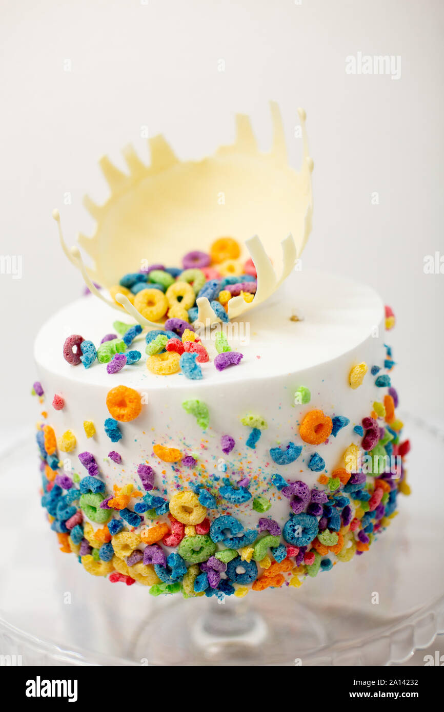 Froot loops hi-res stock photography and images - Alamy