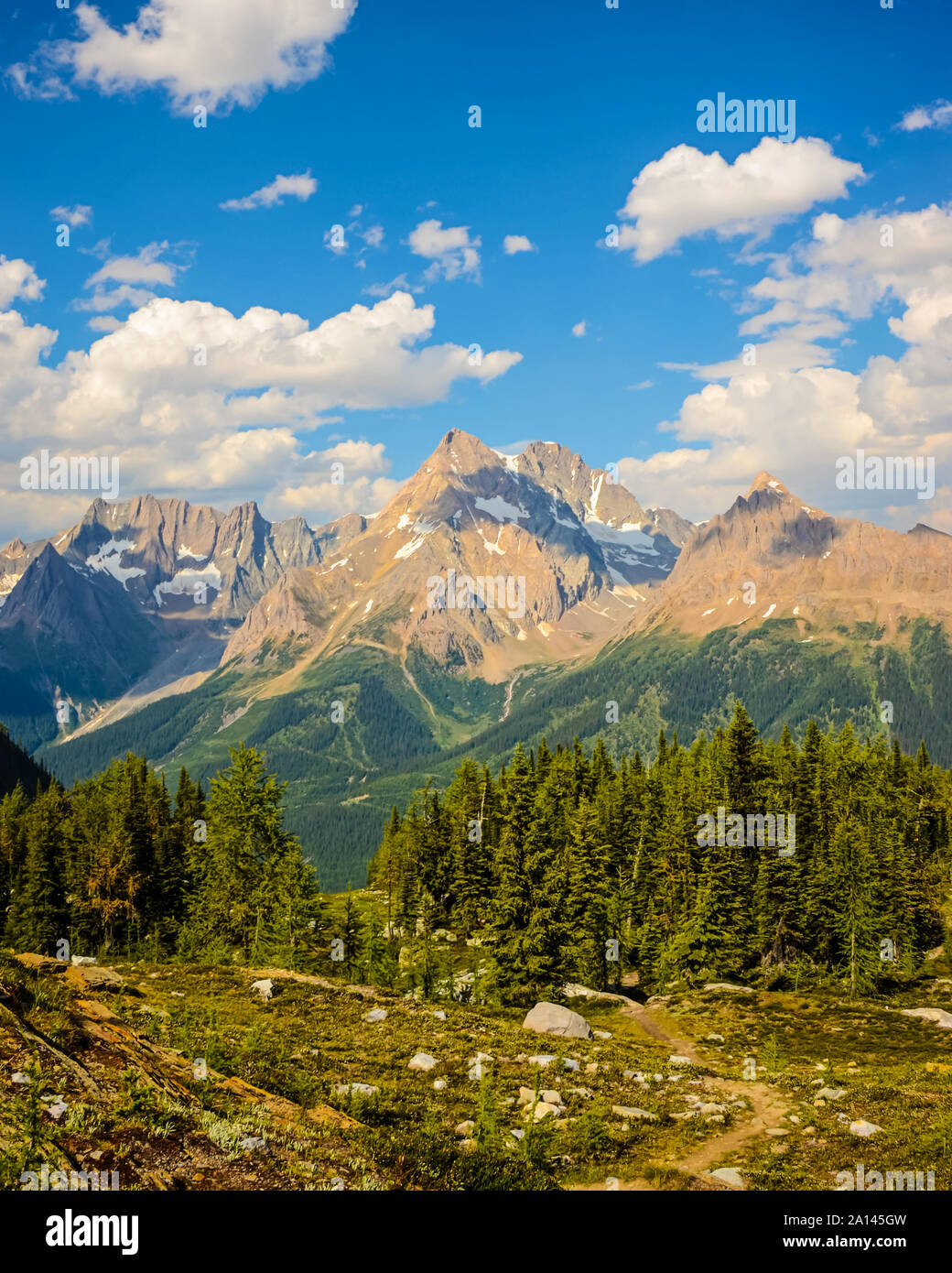 Jumbo pass hi-res stock photography and images - Alamy