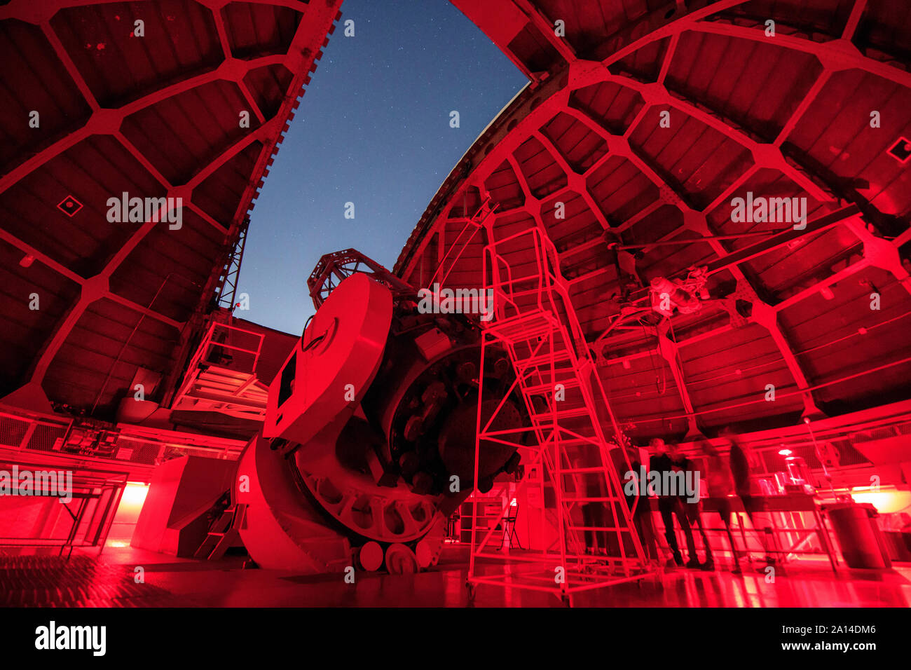Inside view of the 60-inch telescope at Mount Wilson Observatory ...
