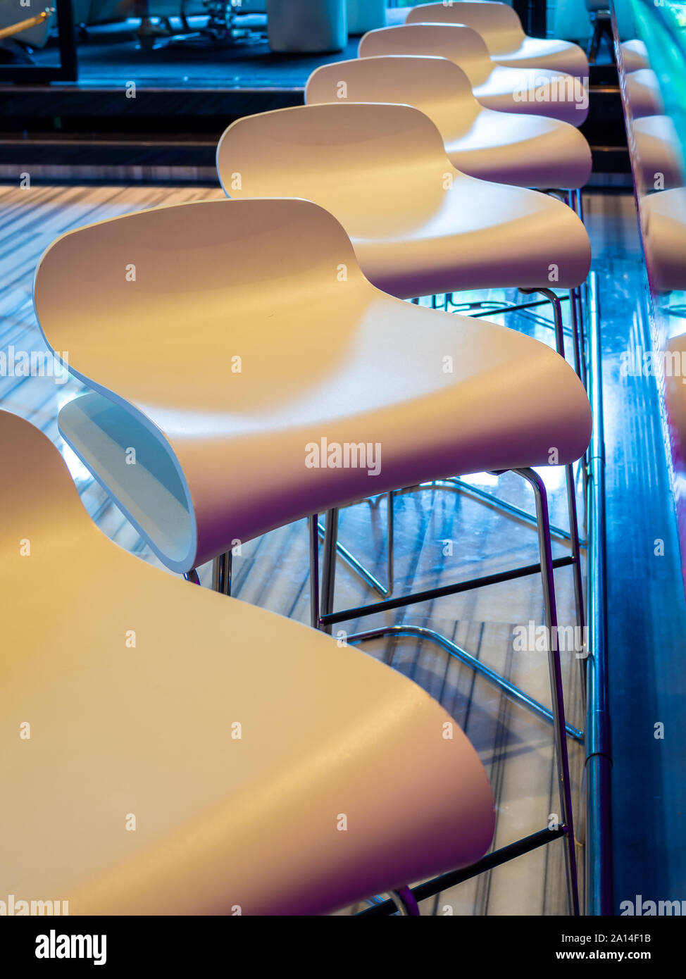 Curved bar counter hi-res stock photography and images - Alamy