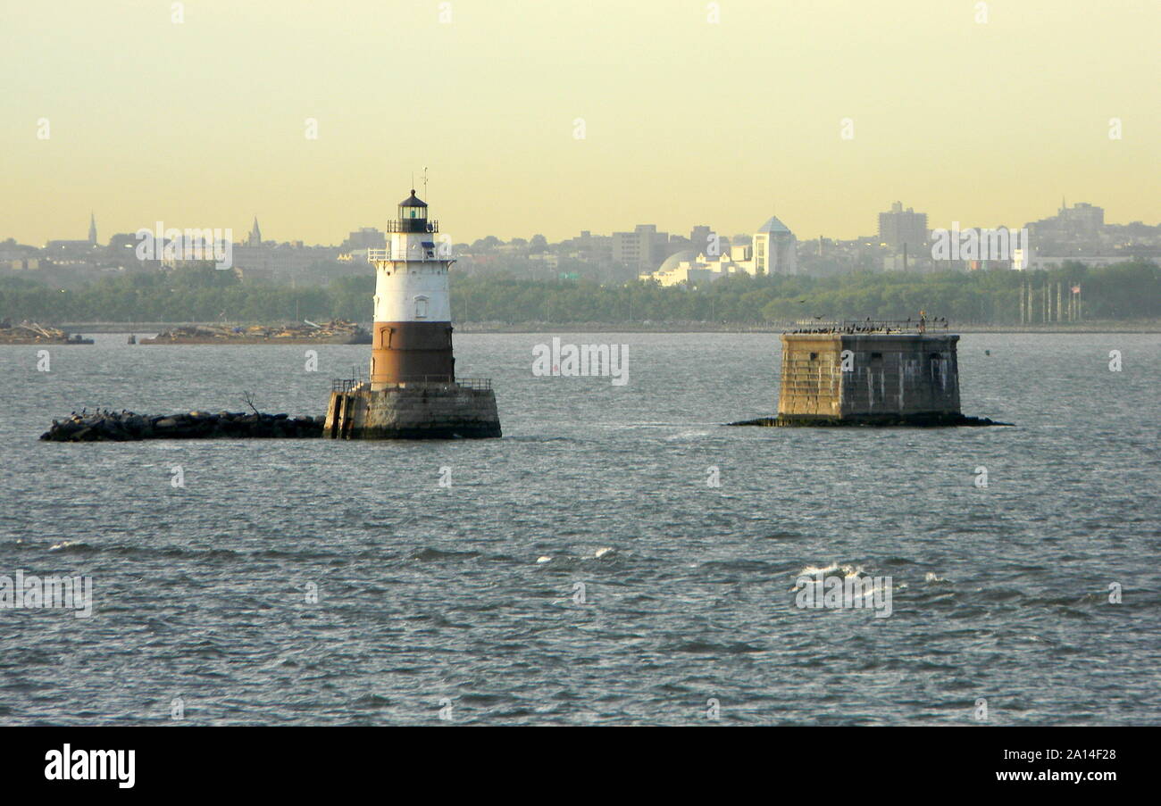 Robbins Reef Lighthouse New York High Resolution Stock Photography and ...