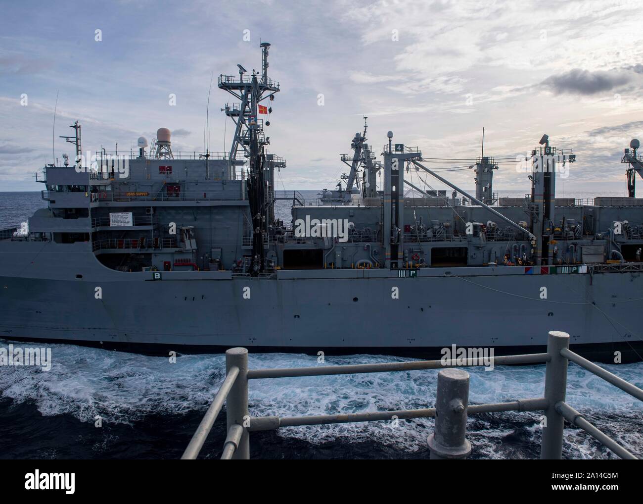 Arleigh burke class guided missile destroyer uss lassen ddg 82 hi-res ...