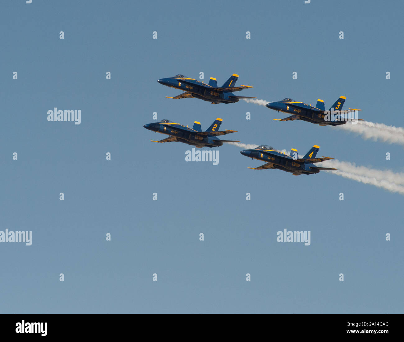 Mc3 jasmine suarez hi-res stock photography and images - Alamy