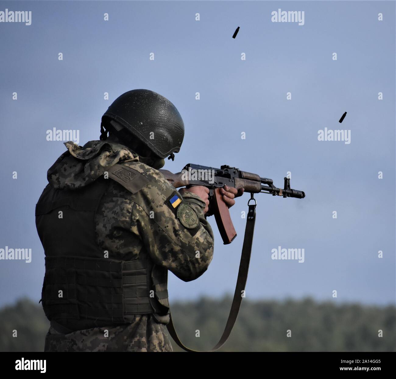 Ukraine soldiers hi-res stock photography and images - Alamy