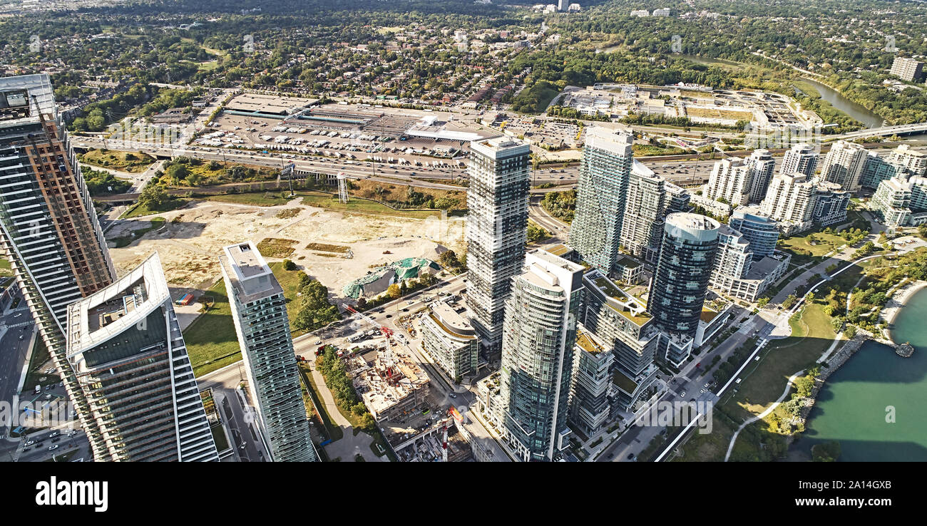 Toronto housing aerial hi-res stock photography and images - Alamy