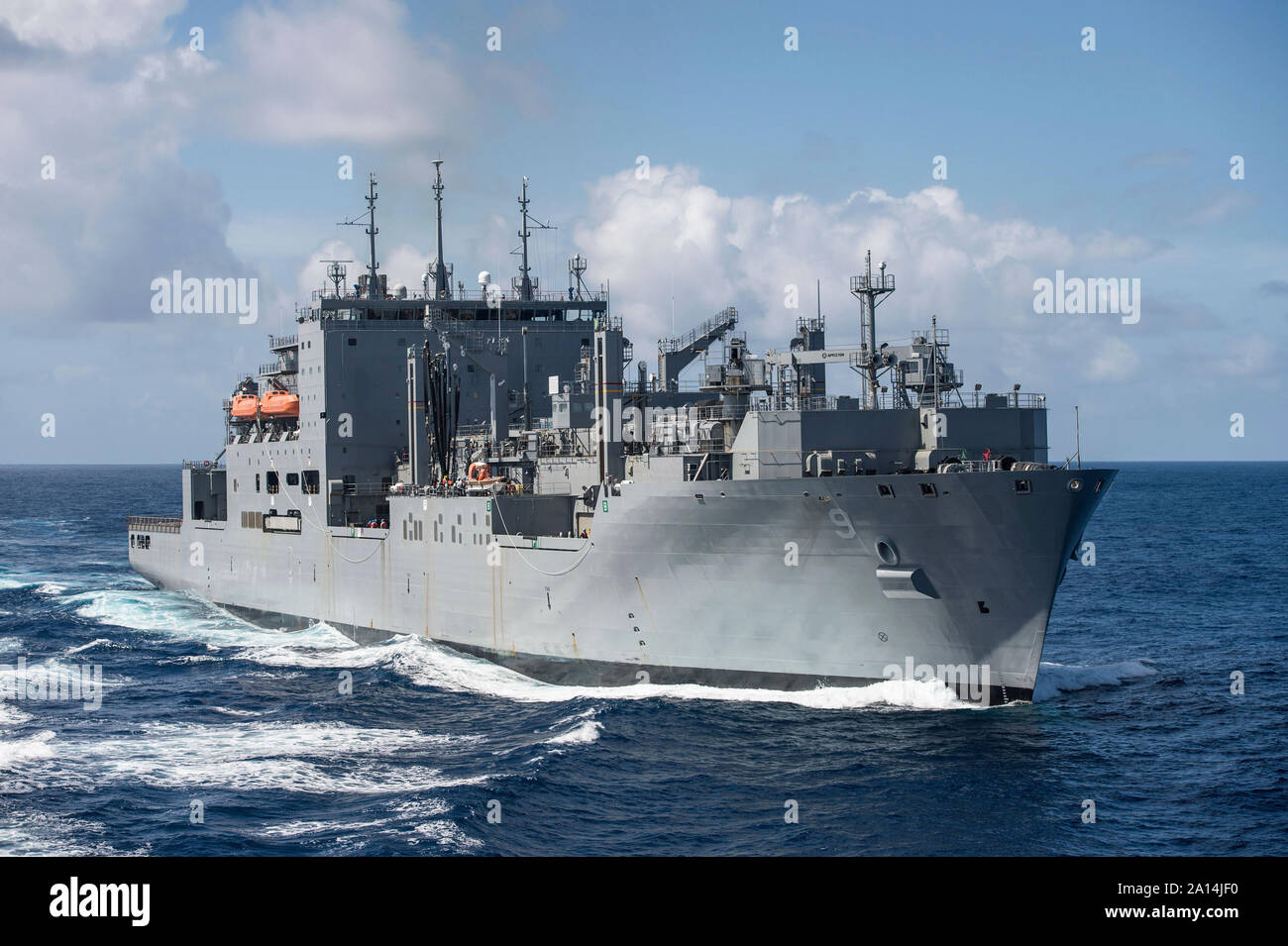 Usns matthew perry hi-res stock photography and images - Alamy