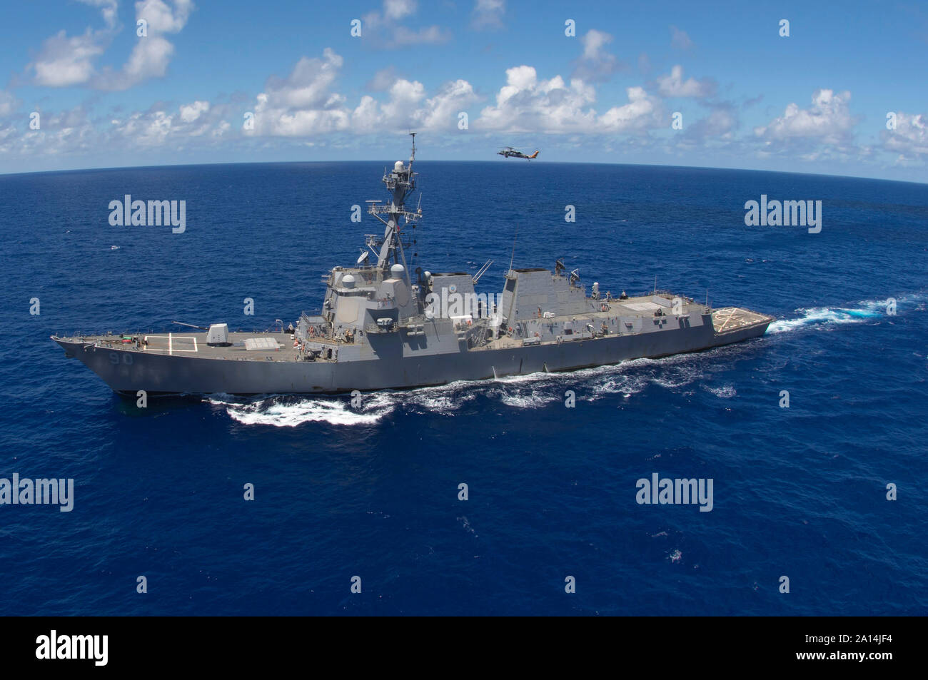 Arleigh burke destroyer side view hi-res stock photography and images ...