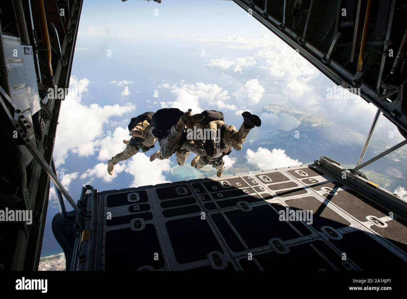 A free fall jump from a C-130 Hercules Stock Photo - Alamy