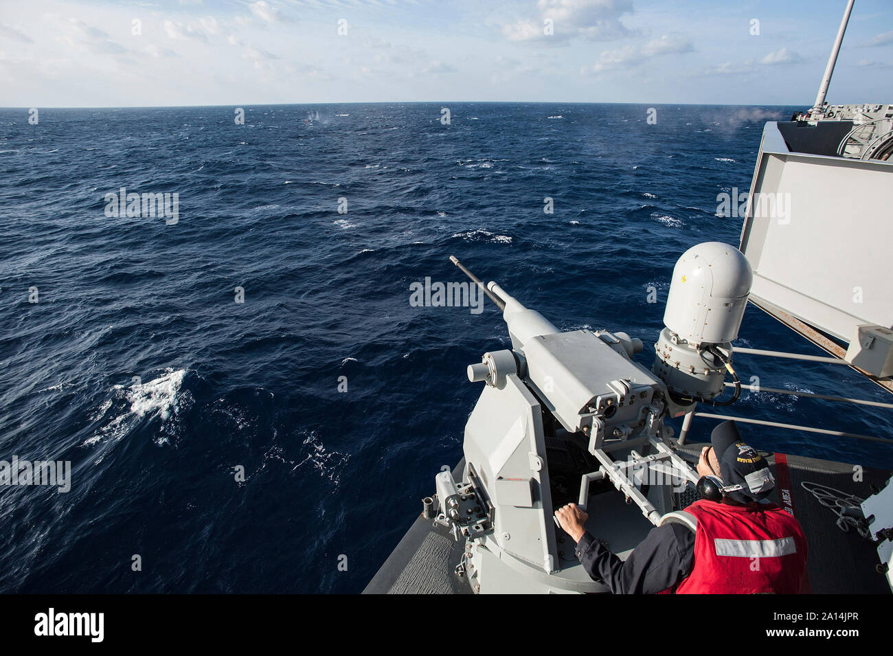 Mk 38 25mm machine gun hi-res stock photography and images - Alamy