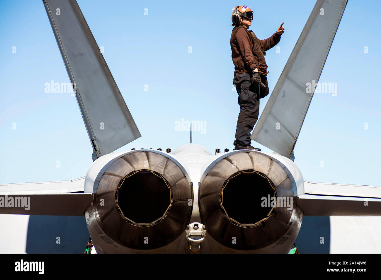 F a 18e super hornet engine hi-res stock photography and images - Alamy