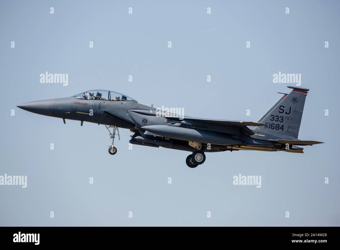 An F-15E of the 4th Fighter Wing prepares for landing Stock Photo - Alamy