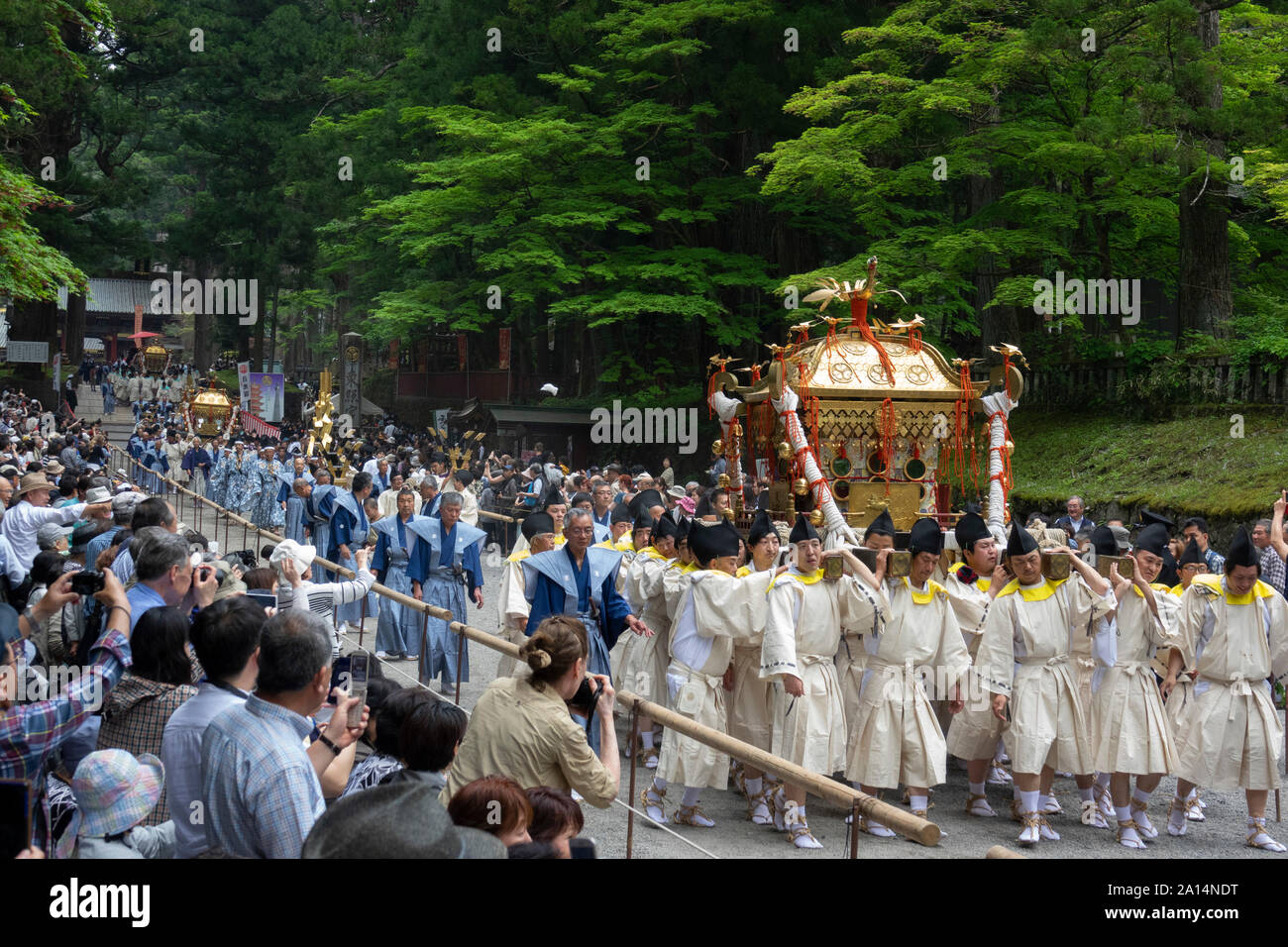 Portable shrine in the Procession of 1000 Samurai, Toshogu Shrine ...