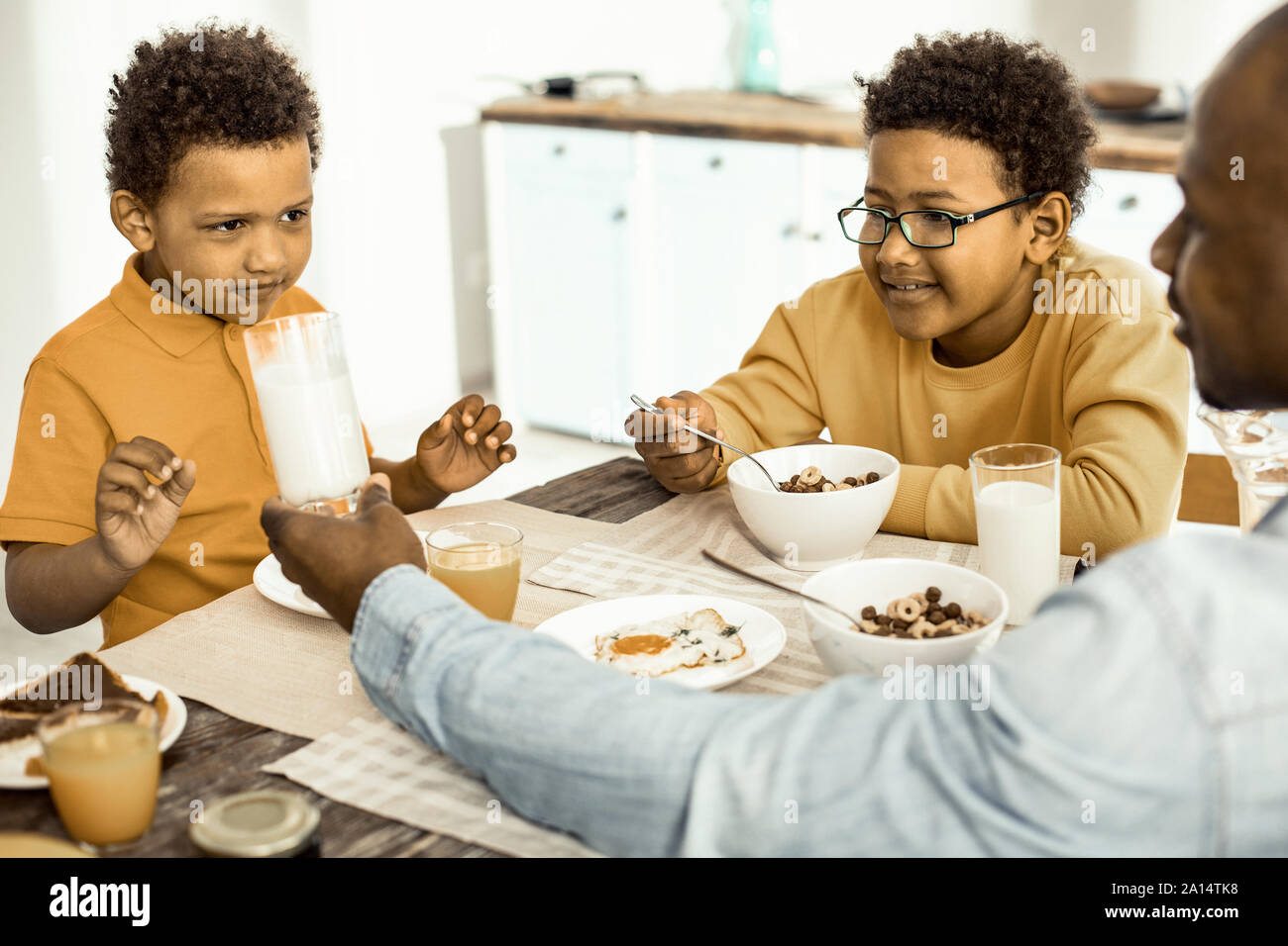 Insisting child hi-res stock photography and images - Alamy