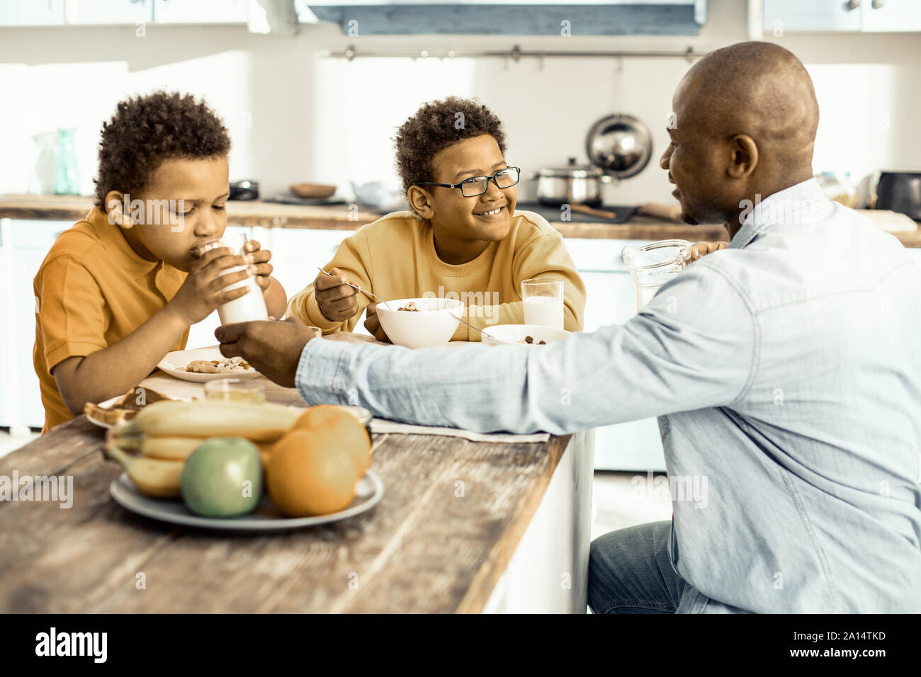 Telling the boys hi-res stock photography and images - Alamy